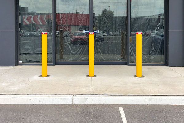 Industrial Bollards, Heavy Duty Bollards, Round Bollards